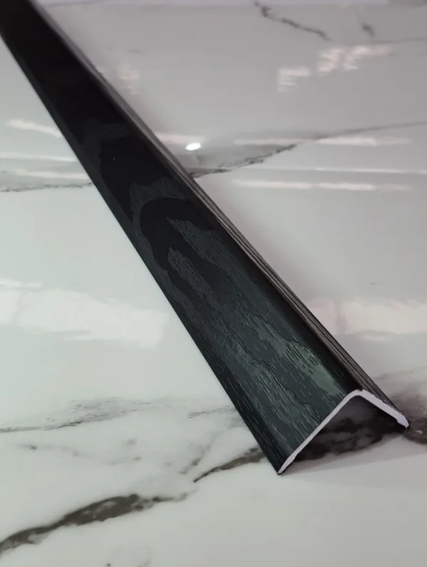 ANGULO WPC L-11 – DECORPLACE GROUP